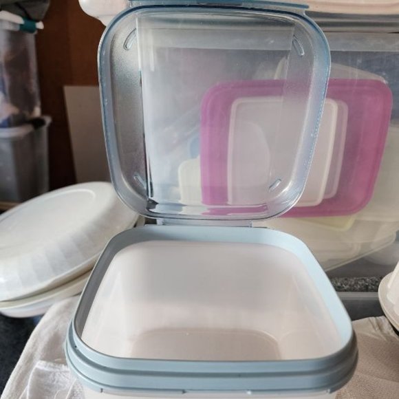 Tupperware | Kitchen | Tupperware Easy Open Lid Modular Mate Canister ...
